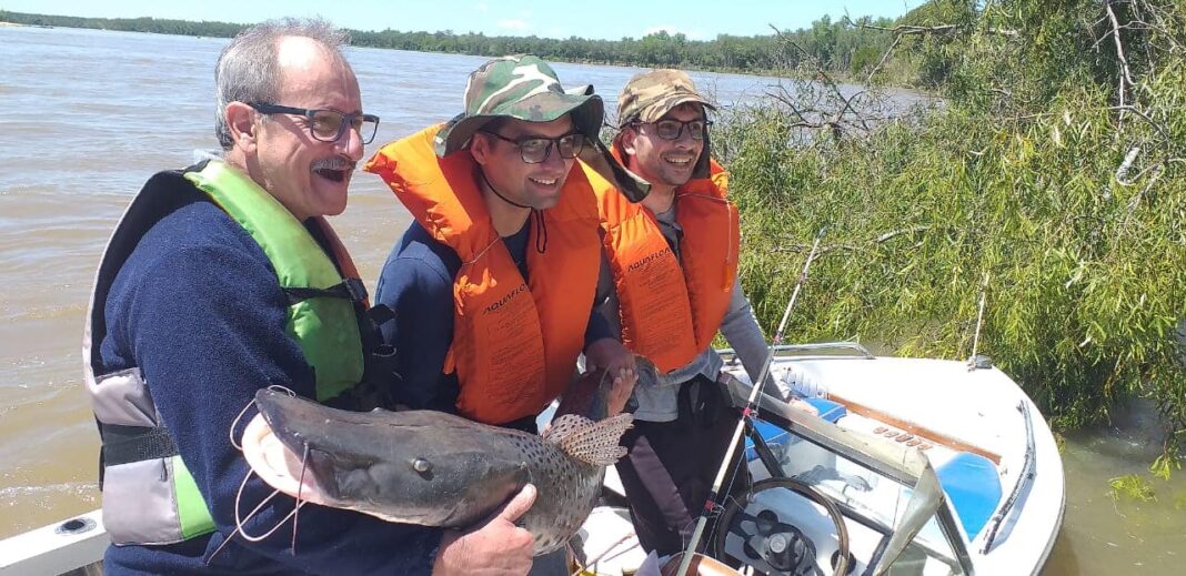 Andrés Franco, con un surubí de 125 cms, ganó el Concurso Argentino del Surubí - INFO VERA