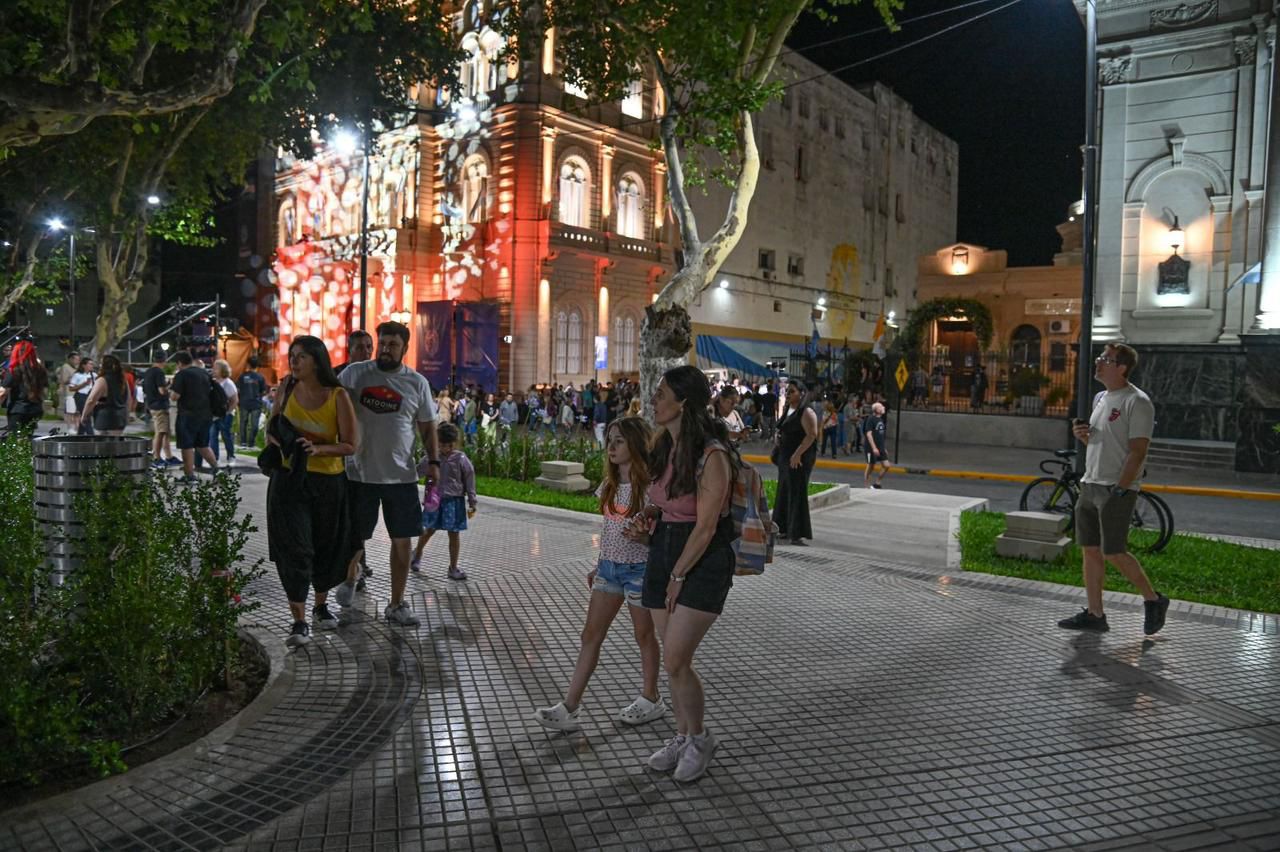 El fin de semana largo en Santa Fe dejó un impacto económico de más de ...